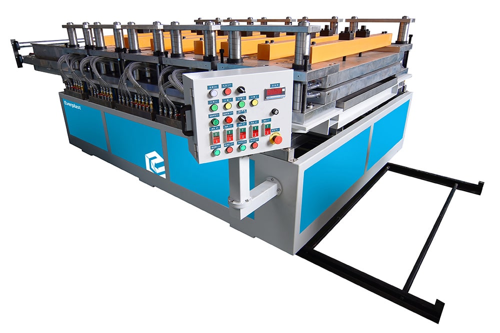 Profile Cooling Calibration Tank Machine for Door Panel | Everplast (MIT)