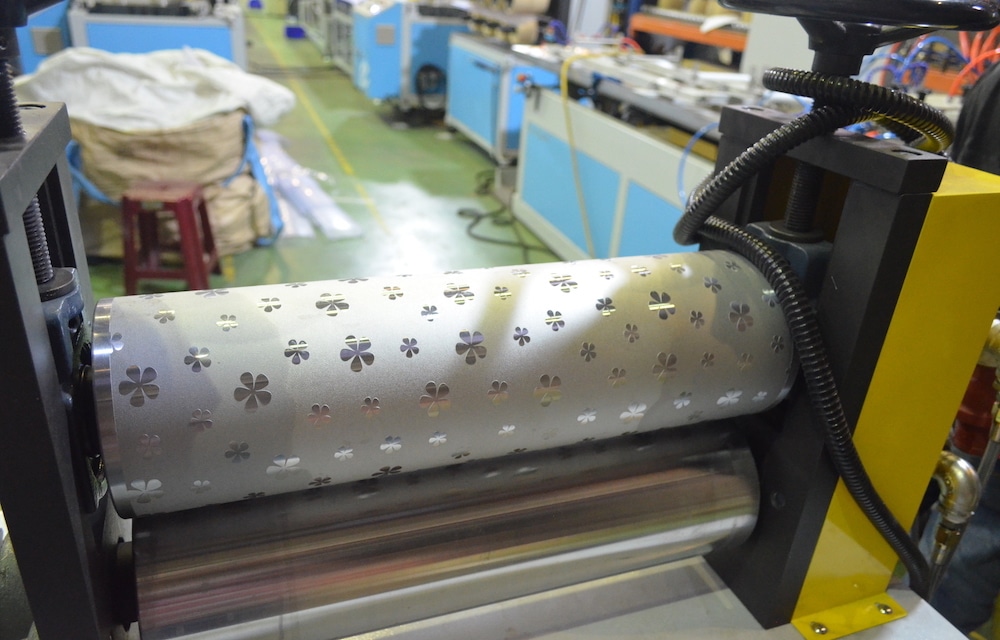 Lamping Profile Extrusion Line - Taiwan Everplast - Contact us